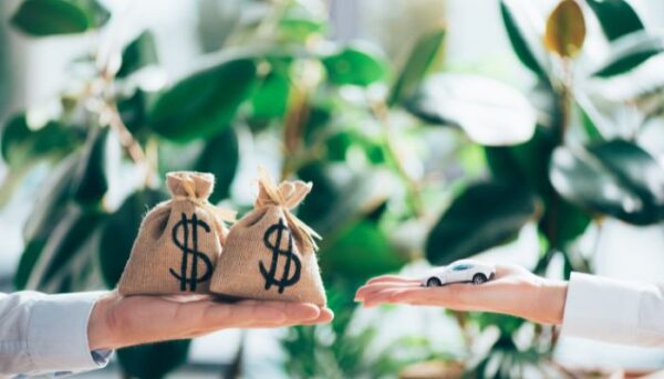 How to Make a Vision Board for Money in 2025