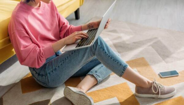 Get Paid to Type Online With These 30+ Companies